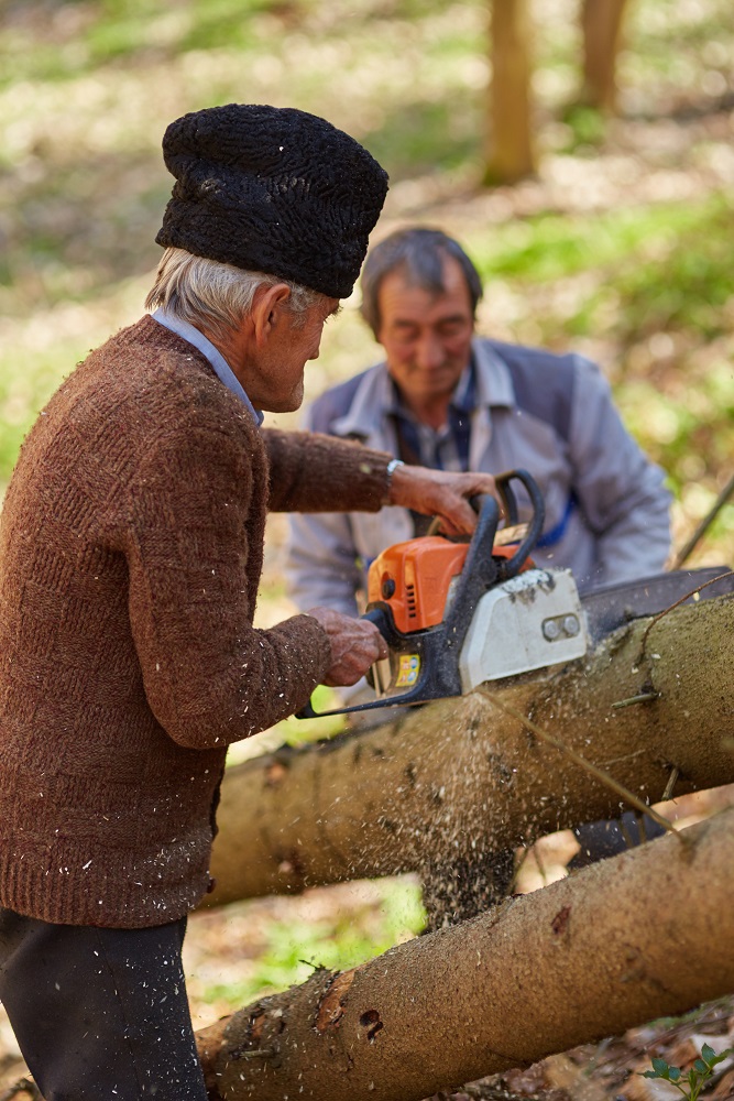 How to Ship Grandpa’s Sharp Edged Tools